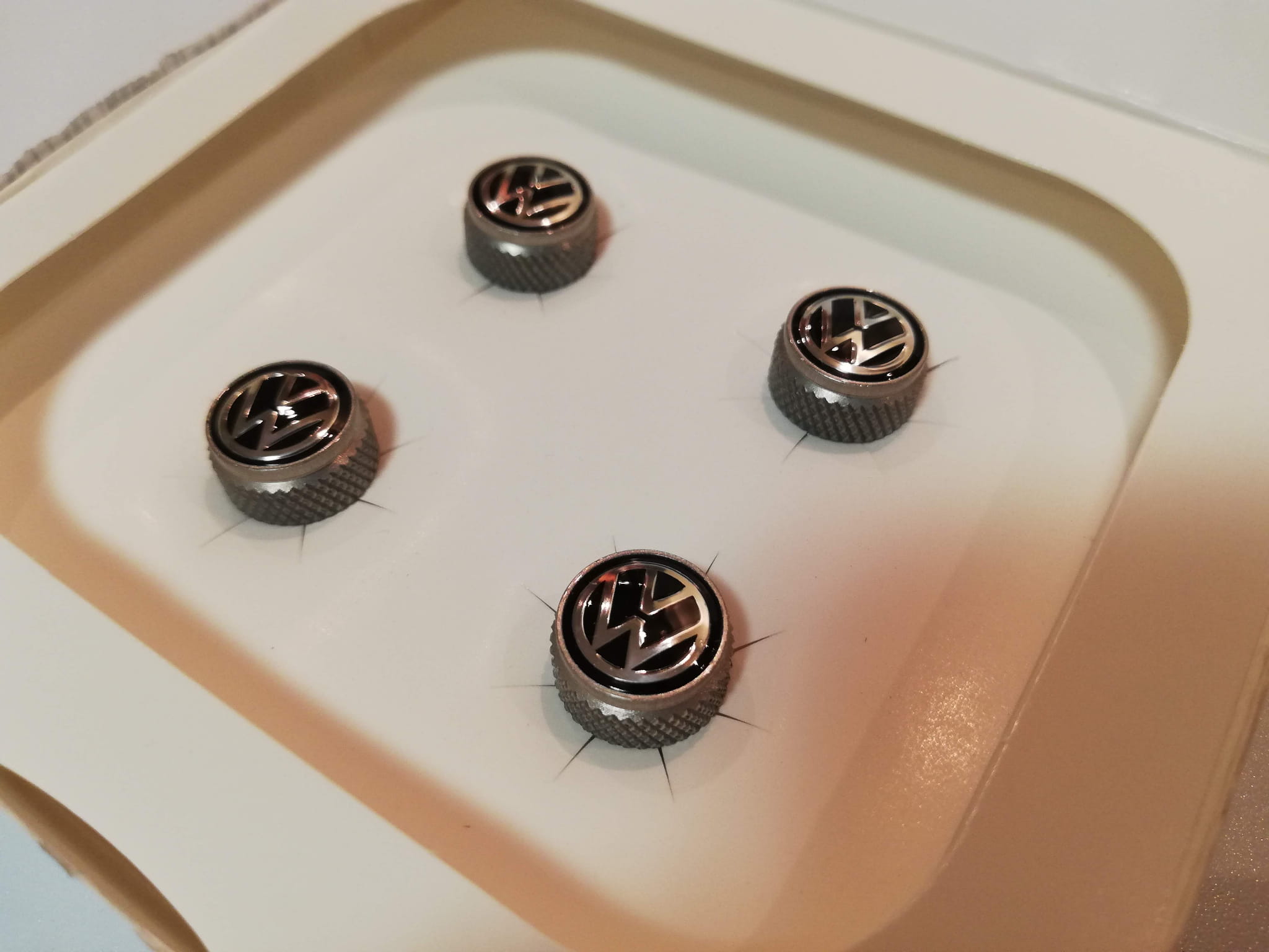 VW Wheel tire anodised aluminium valve stems caps 4 pcs | 000071215A ...